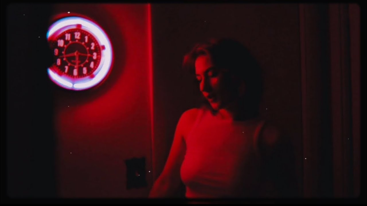 Missing your lips - Elizabeth Landry - YouTube