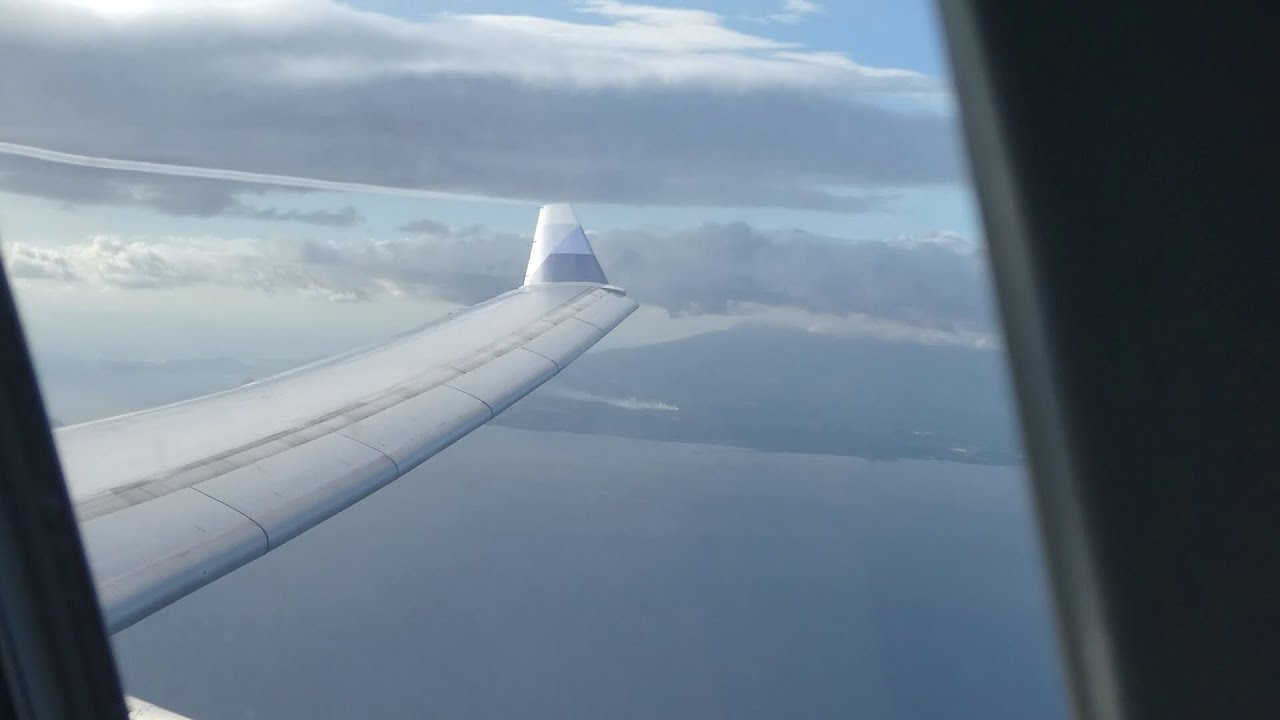 China Airlines CI 703 Taipei to Manila - YouTube