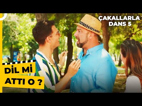 Kızım Sen Niye Kendini Çıplatıyorsun? | Çakallarla Dans 5