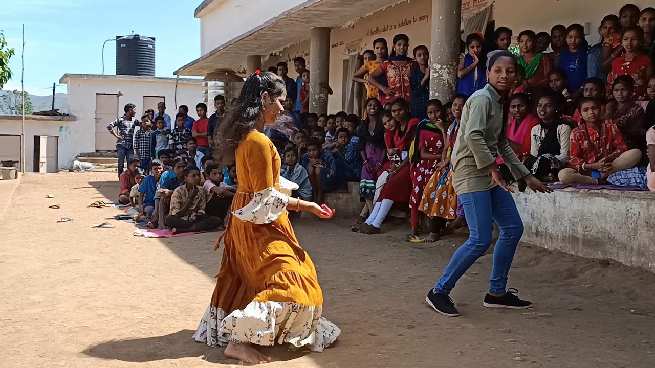 Ekalavya Dumbriguda school dance performance 2020 - YouTube