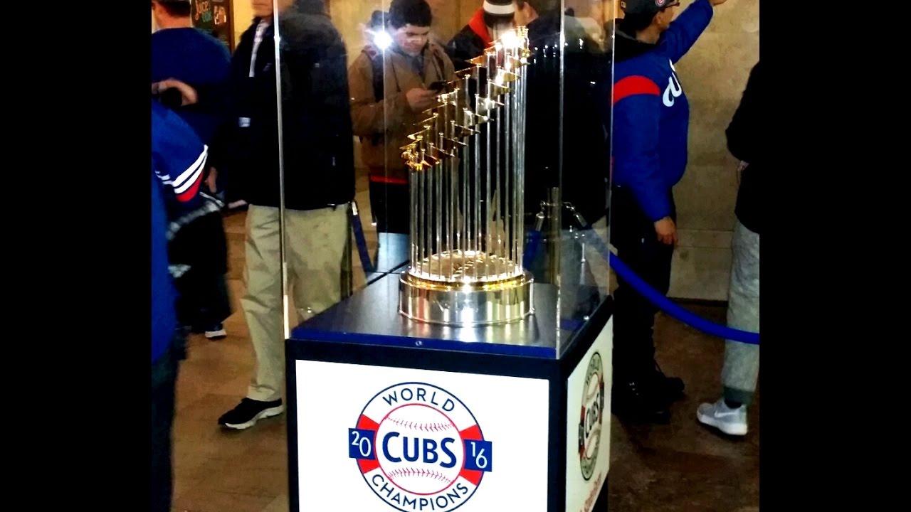 CHICAGO CUBS WORLD SERIES COMMISSIONERS TROPHY 2016 CHICAGO CITY HALL ...