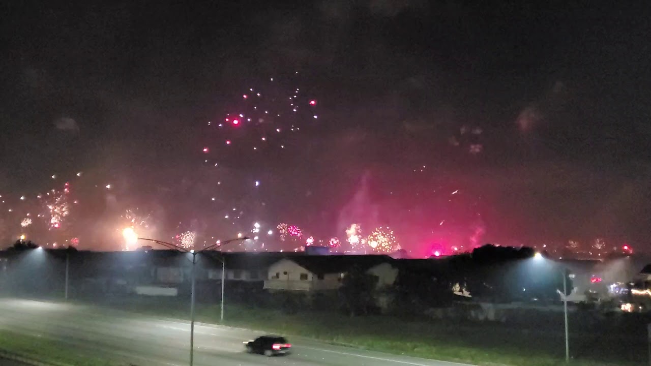 Oahu 2020 Fireworks - YouTube