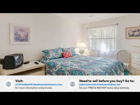 219 Fox Glen DR, NAPLES, FL Presented by Patty Dovichi, PA.