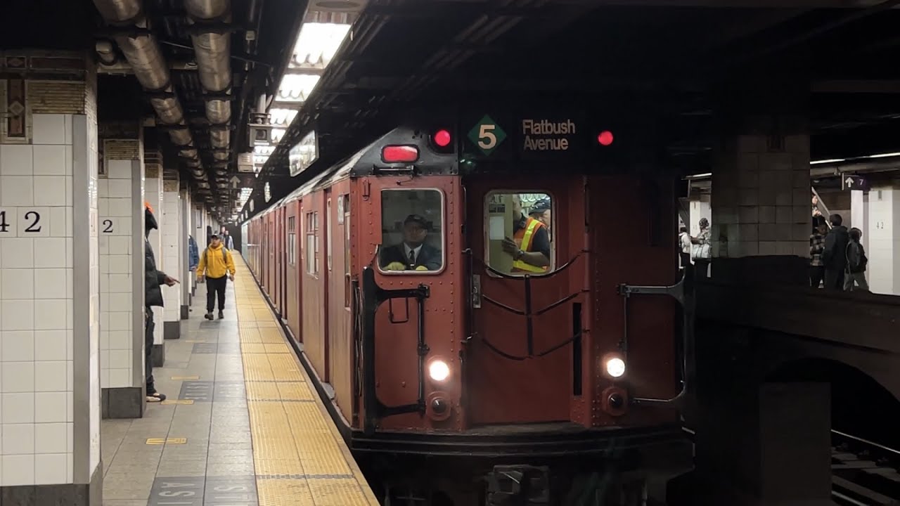 IRT Lexington Ave: R33/R36, R62/A & R142/A (3) (4) (5) and (6) trains ...