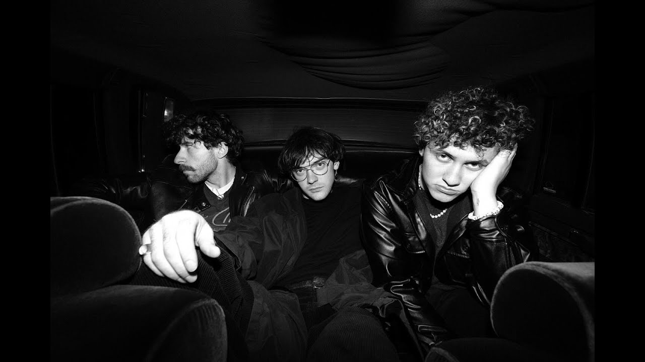 Poolhouse - Sorry Sucks (Official Video) - YouTube