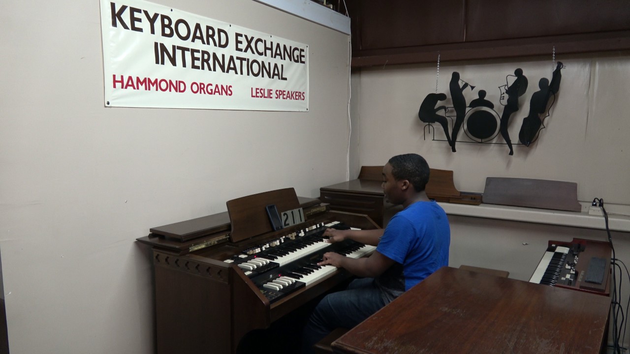 Hammond XC-3M with Leslie #211 for sale demo by Jayden Arnold at ...