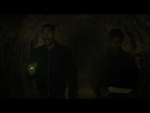 Zoe Manhunter Reveal Scene Explained | Lanterns Season 1 Episode 4