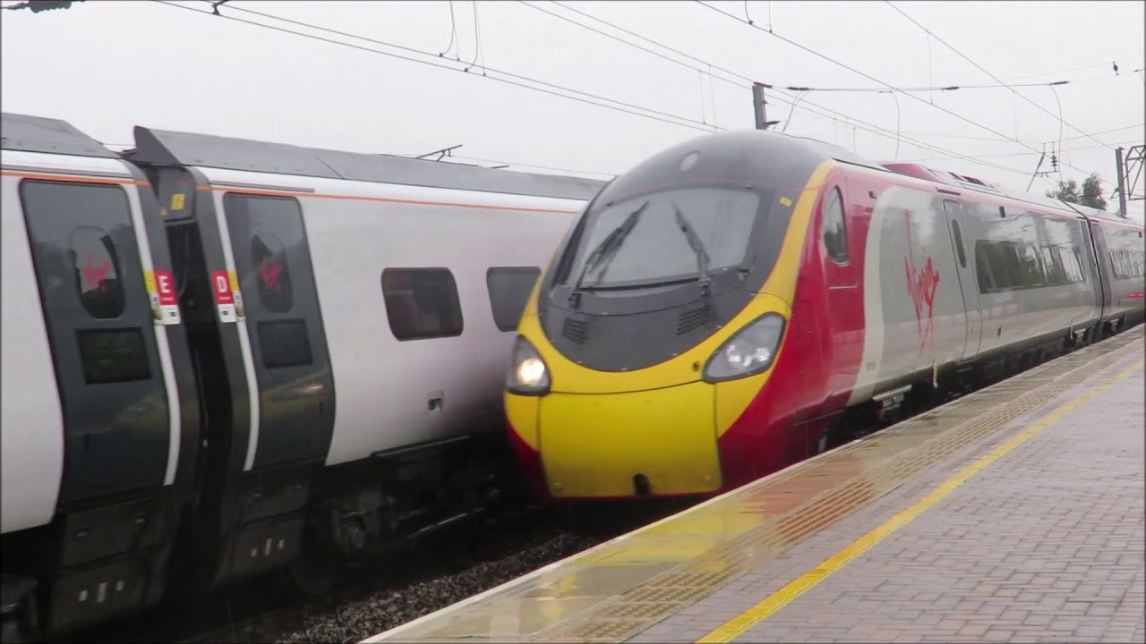 Class 390050 - "Virgin Invader" - Virgin Pendolino - Wigan Northwestern ...