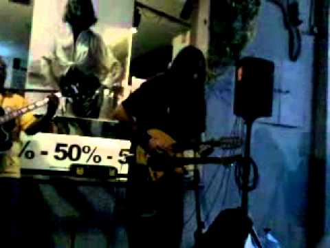 Fred Menendez trio @ Ferrara Buskers Festival 2010 1/2 - YouTube