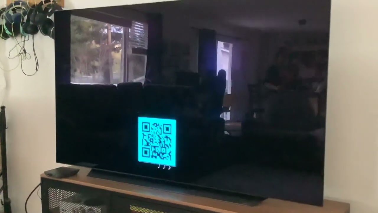 Qr code ad appears on tv. Coolest super Bowl ad ever? - YouTube