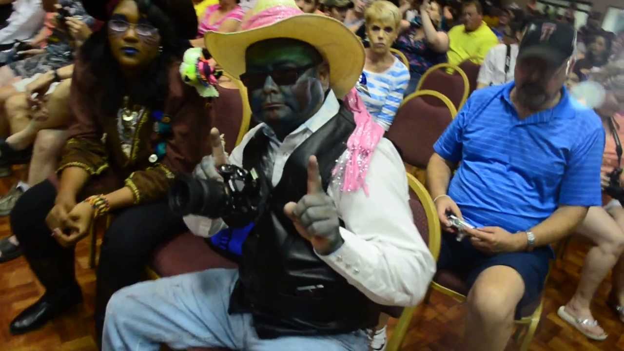 Strange aliens come out from weird places during the UFO festival - YouTube