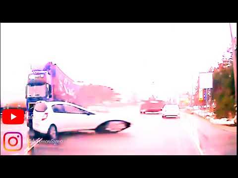 Salih Reyiz Araba Sürüyor