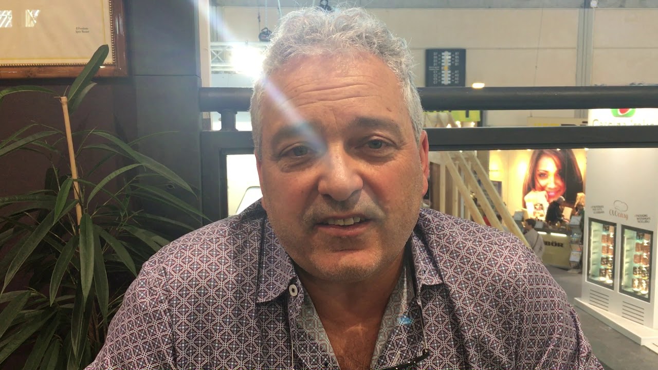Gary Rulli, Maestro Pasticciere AMPI in USA - YouTube