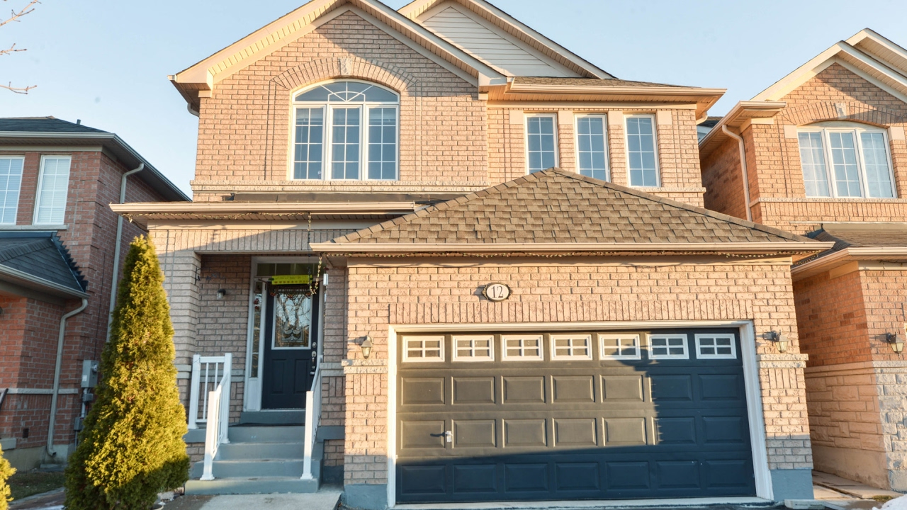 12 Brunetta Way Brampton, Harbinder Brar - YouTube