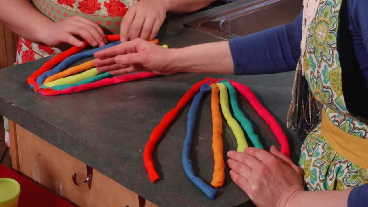 How to Braid Challah With Rivka Malka Part 2- Braiding Challah On The ...