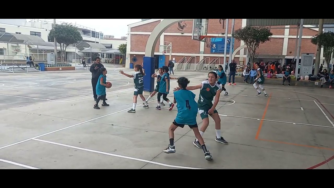 VCB VS LAS (1er CUARTO) COPA MARIA REINA 2022 CAT. U12 - YouTube