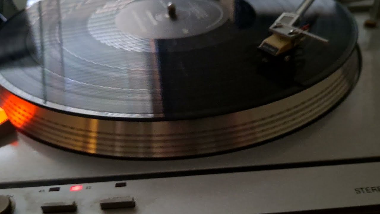 Sony ps-T33 turntable - YouTube