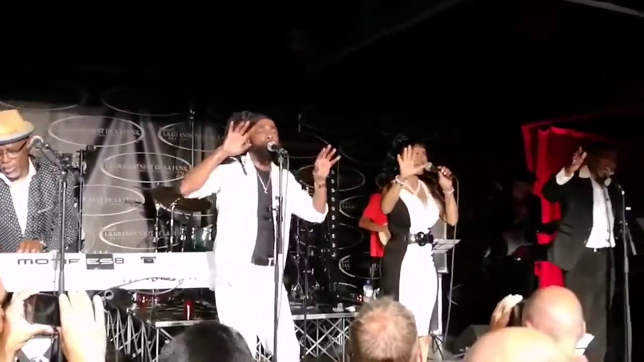 Soul & Funk Wedding Band France - Hyperfunk - YouTube