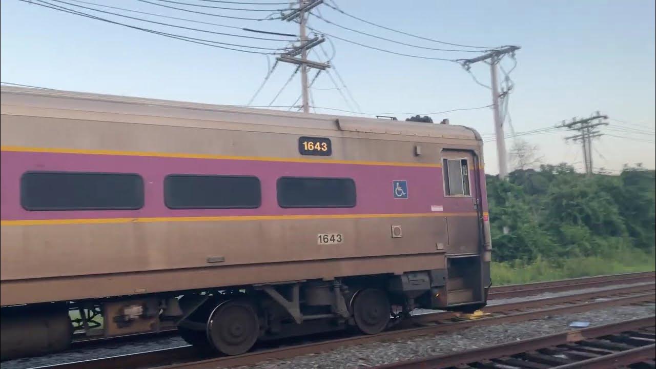 MBTA F40PH-3C 1061 - CTC-1B Comet Cab 1643 Inbound to North Station - YouTube