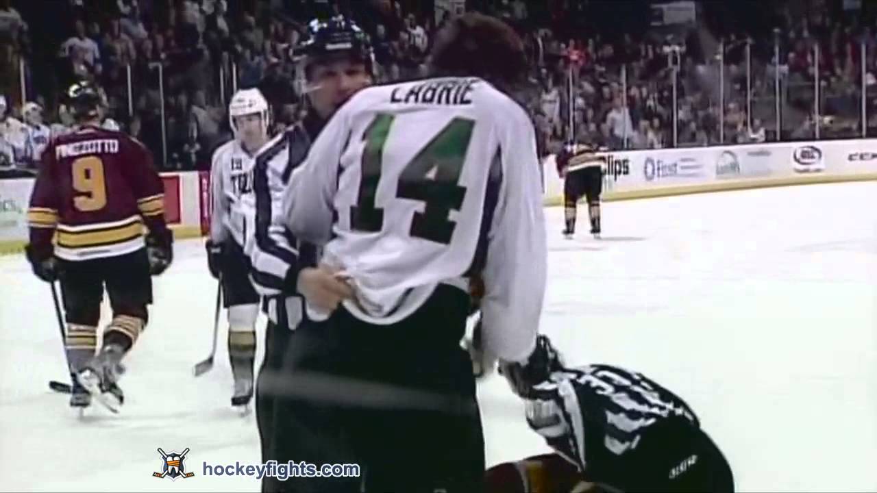 Nathan Longpre vs Hubert Labrie Mar 1, 2013 - YouTube