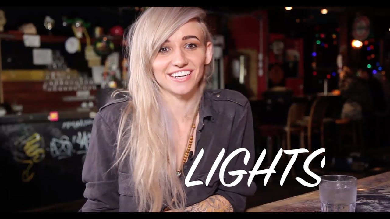 Lights Singer Hair Blonde