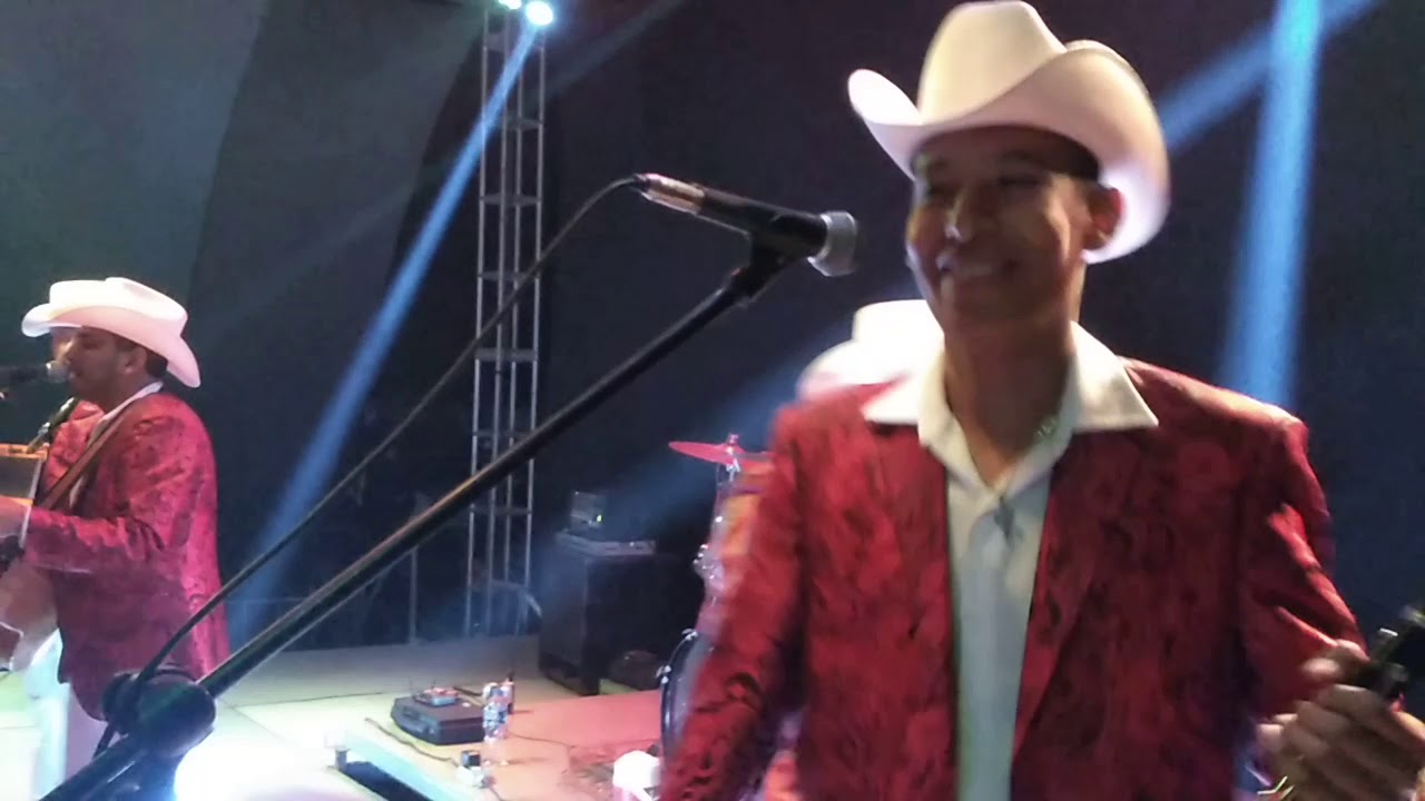 Muchacha triste- LEYENDA RANCHERA 2019 - etchoropo XV años - YouTube