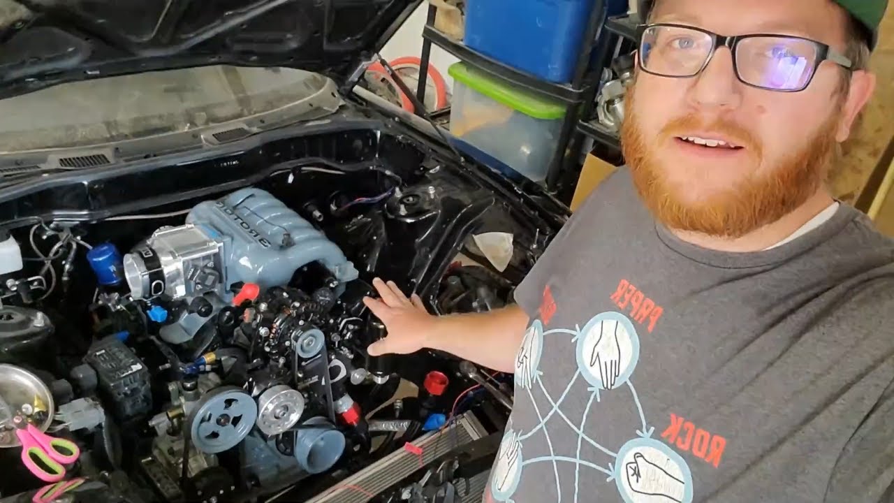 Vinny Fab Swirl pot install 1000hp FD RX7 3rotor build - YouTube