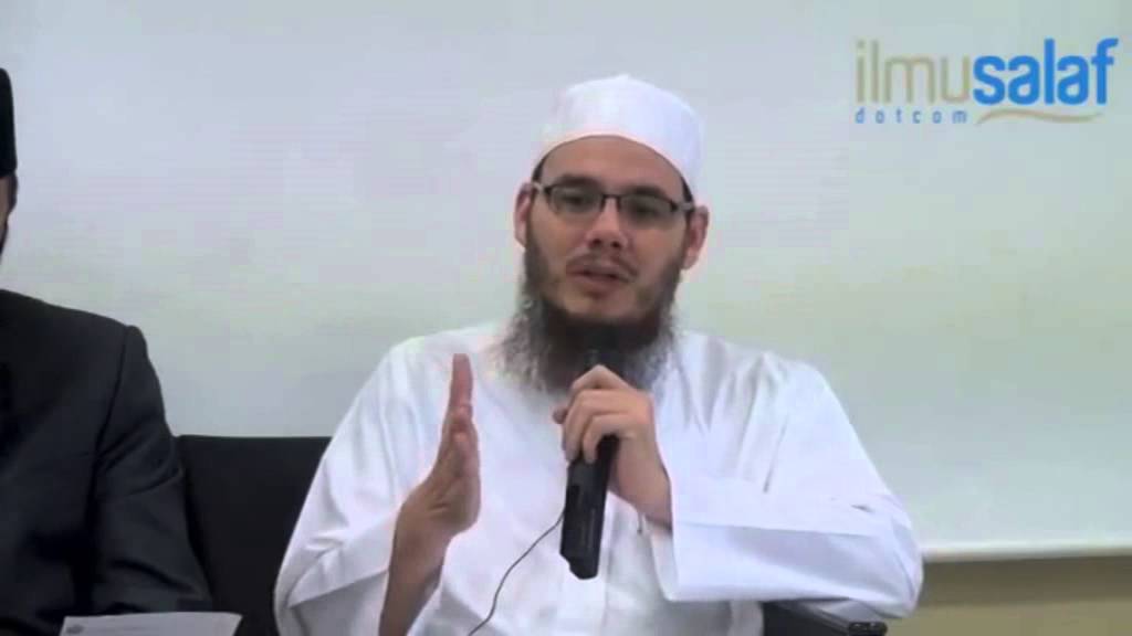 Ustaz Idris Sulaiman - Ustaz Pukul Murid Sebab Gerak Jari - YouTube