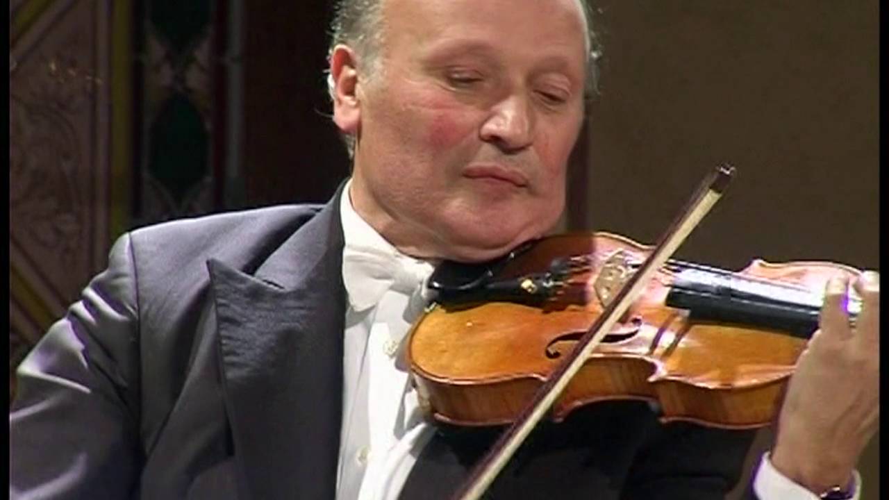 Peter Goetzel and Sascha Goetzel playing Schostakowitsch - YouTube