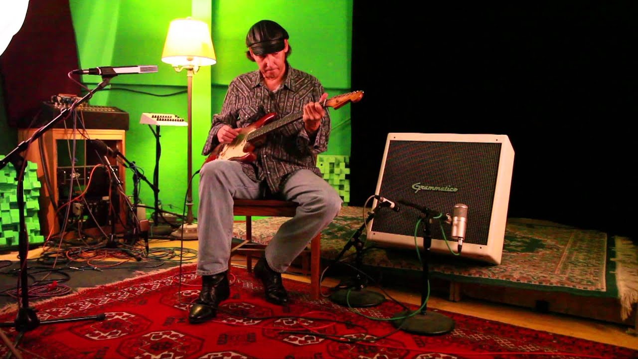 Alan Haynes plays SRV's 1960 red Strat through a Grammatico Kingsville ...
