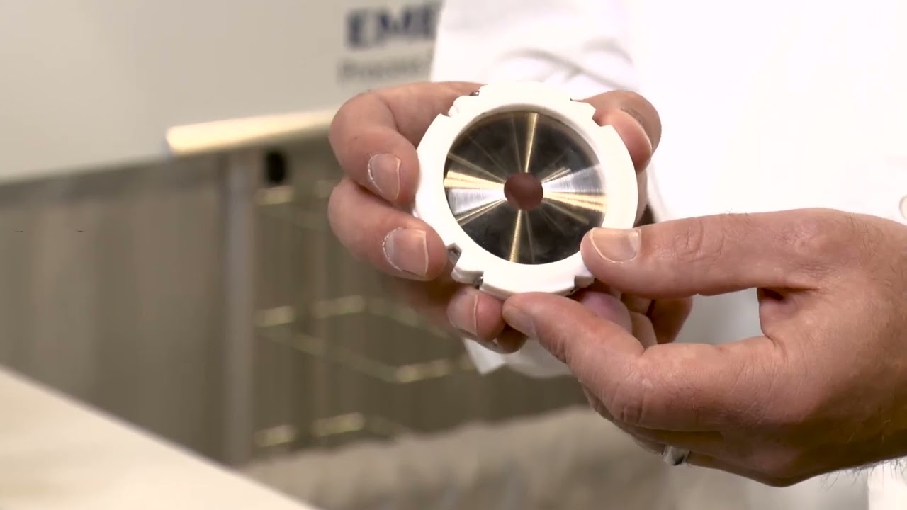 Senior Orifice Fitting para medida de caudal en Oil y Gas Daniel - YouTube