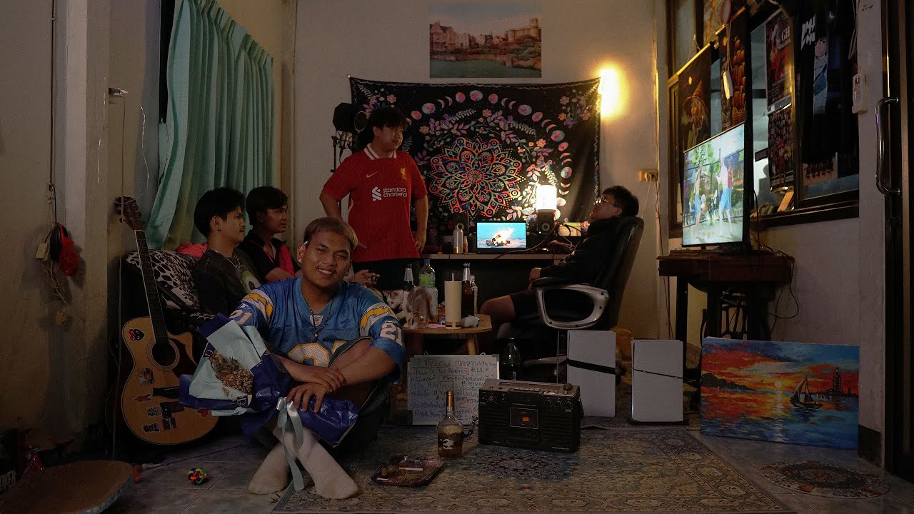 GH - คนสุดท้ายที่เธอทำเสียใจ Ft. PEE CLOCK (Official Audio) - YouTube