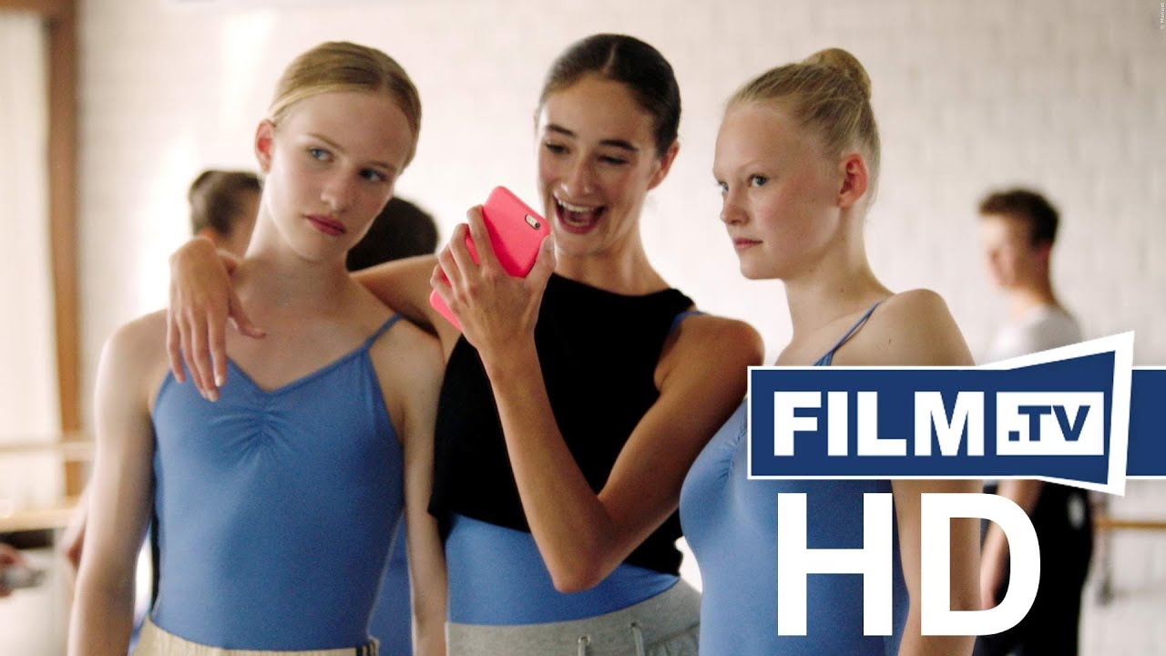 Girl Trailer Deutsch German (2018) - YouTube