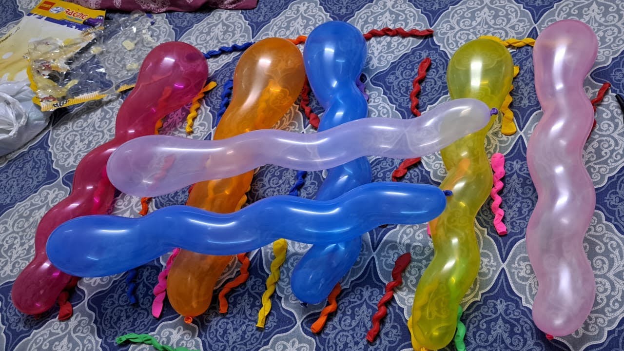 Anaconda Snake Balloons Popping and Bursting - YouTube