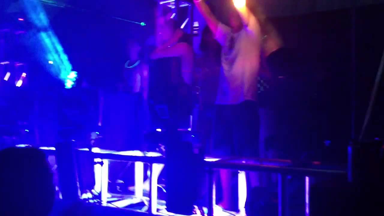 The Wet Electric Beachside Rave & Foam Party ( Miri ) !! - YouTube