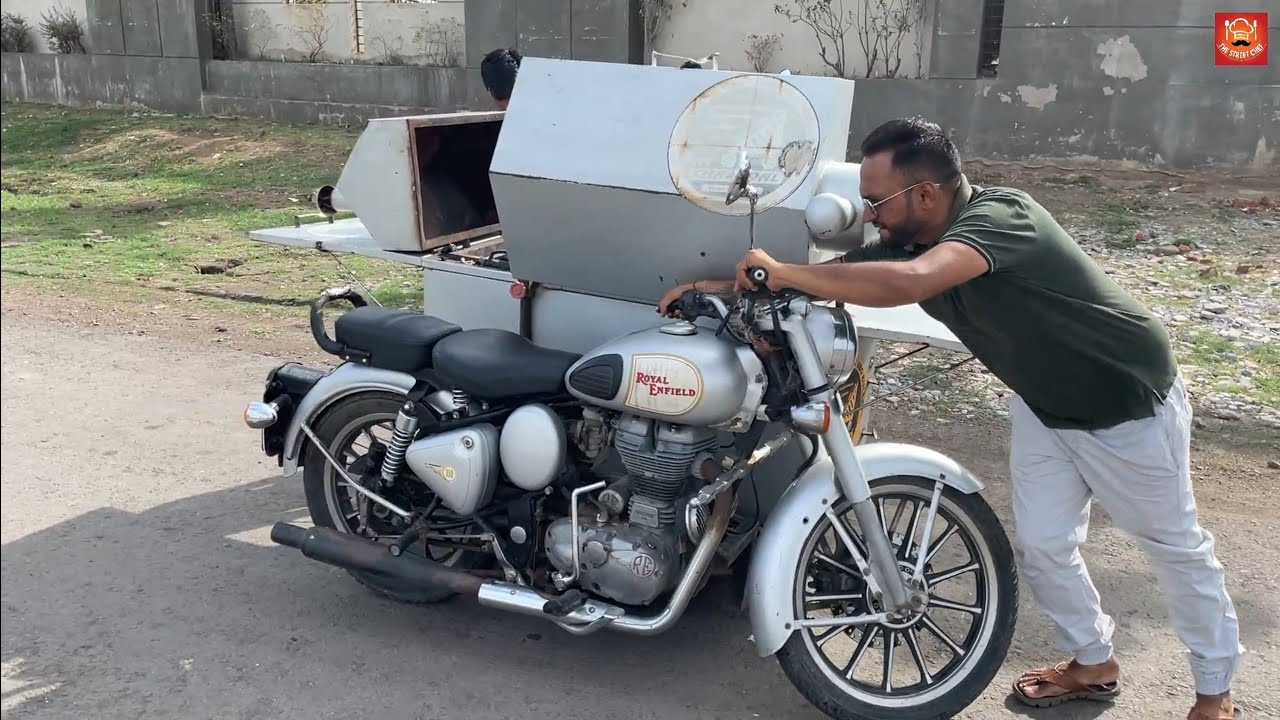 BULLET SANDWICH || AWESOME & CHEESY || SURAT STREET FOOD || @ RS. 250 ...