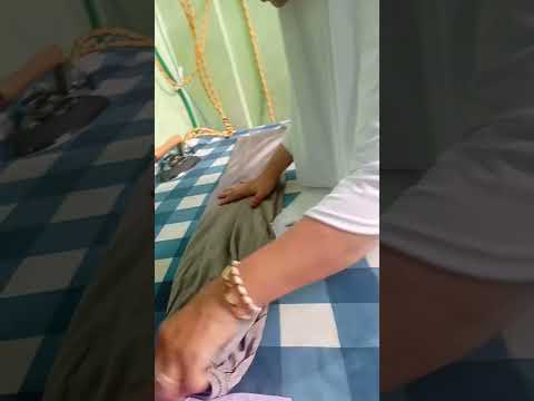 Menyetrika bahan satin tipis dengan setrika uap presto