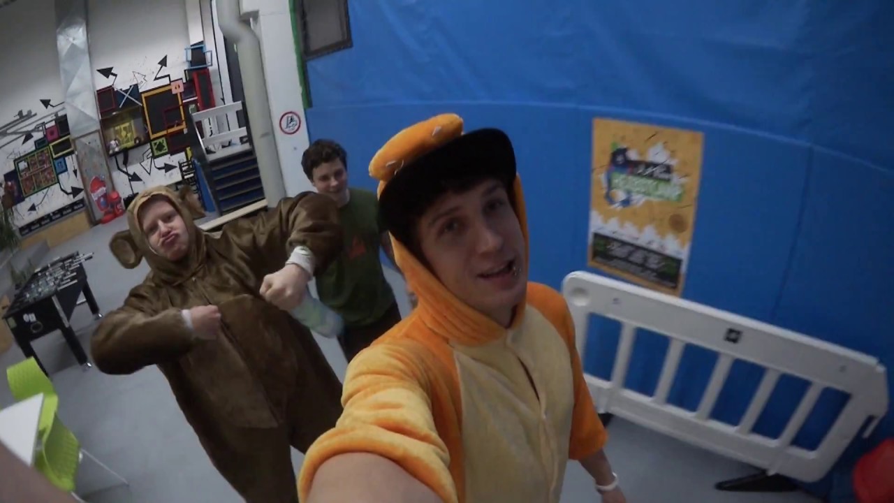 Halloween short clip - YouTube