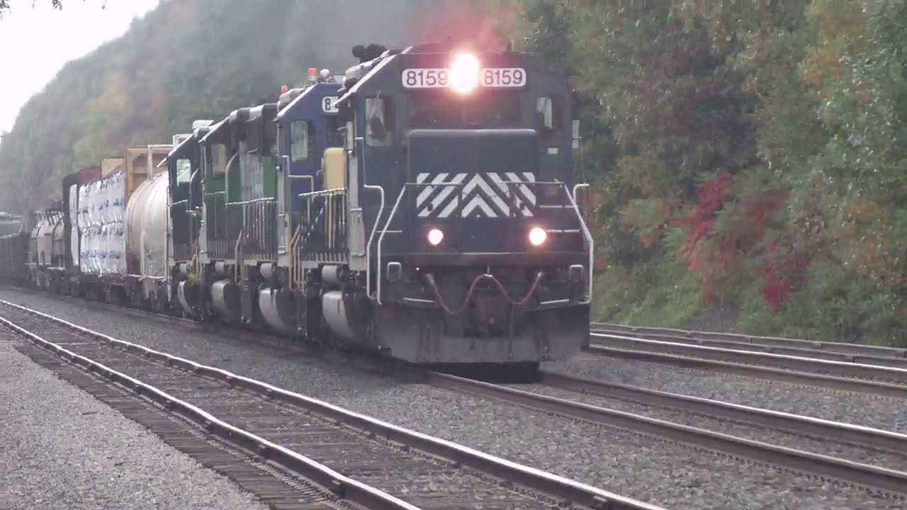 CSX Train Meets Two HLCX Leasers Train 10/13/11 - YouTube