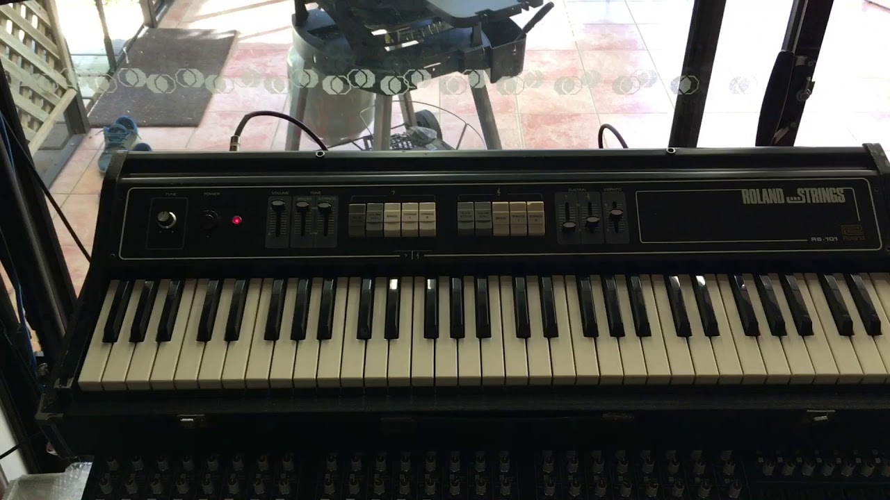 Roland RS101 String Synth - YouTube