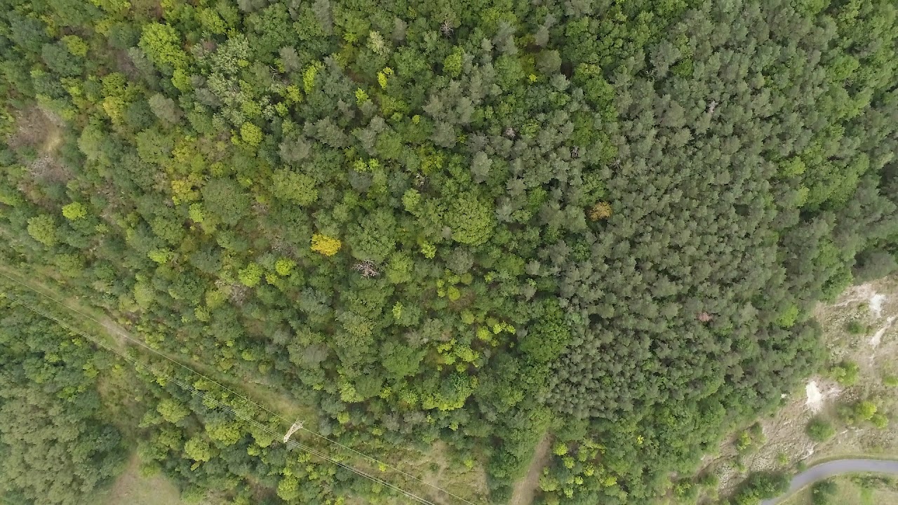 Survol de la vallée de Magnore - YouTube