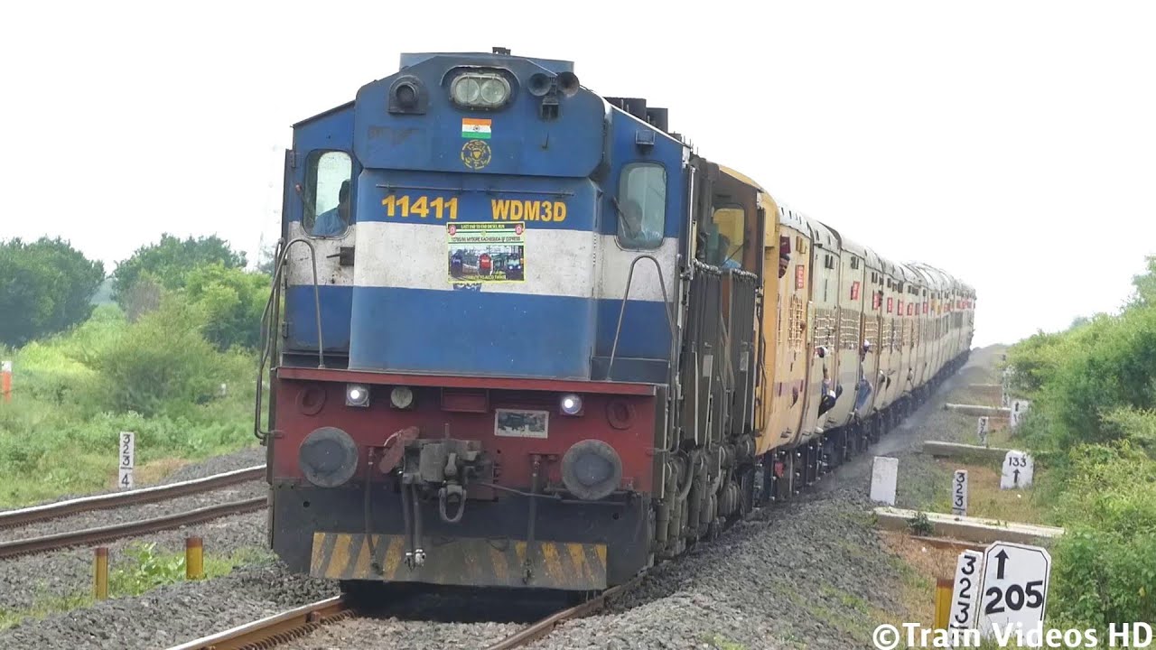 16734 Okha - Rameswaram Express | Guntakal WDM3D ALCO Chugging | Train ...