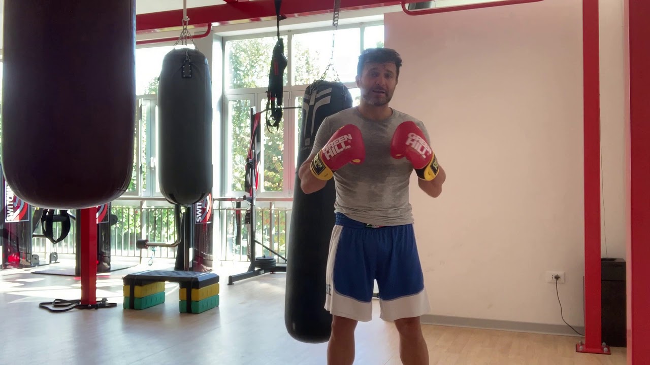 2 Combinazioni di Colpi al Sacco da Boxe - YouTube