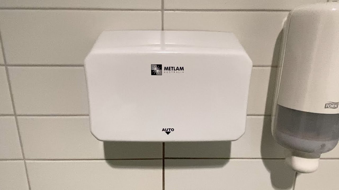 Metlam EcoSlender [4 of 6] | Optus Stadium | Burswood, Perth WA - YouTube