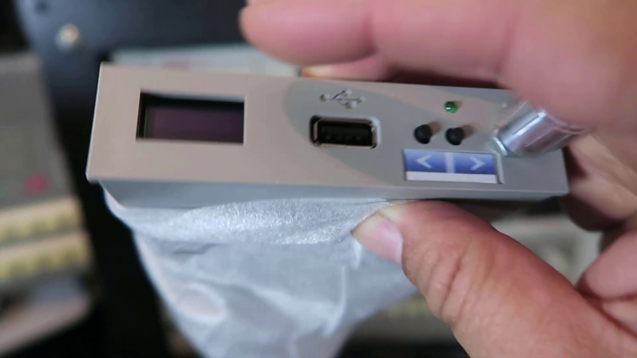 HXC AKAI S950 SAMPLER OLED EPROM UPGRADES ? | TECH TALK - YouTube