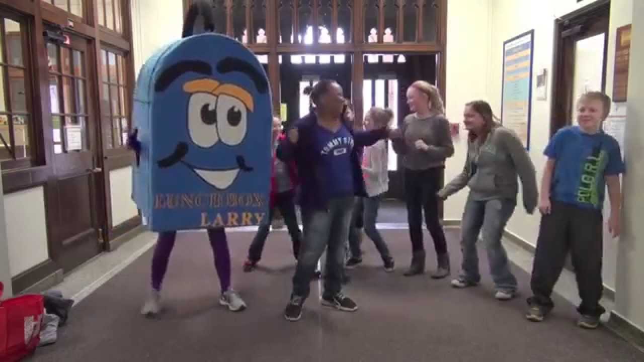 Larry's Supermix - 2015 Meals On Wheels Lunchbox promo - YouTube