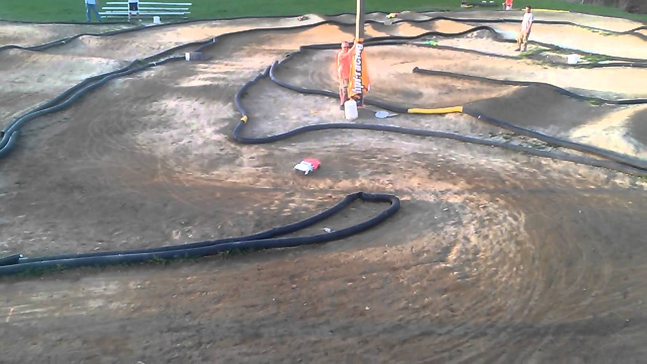 4X4 sct A main spring point race@ medina rc speedw - YouTube