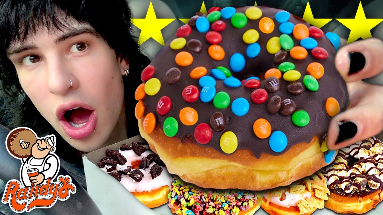 Trying THE FAMOUS Randy's Donuts! - YouTube