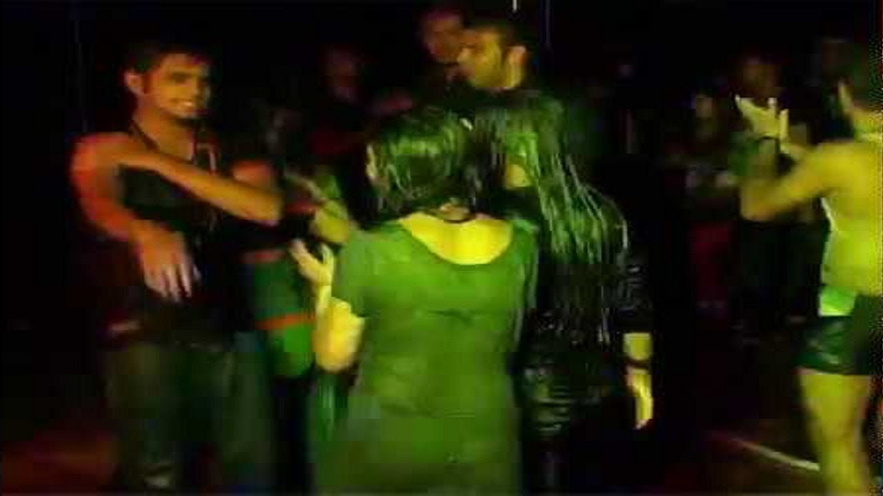 Dance And Pool Party Of University Students At DHA Lahore - YouTube