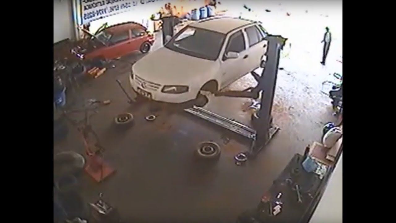 Accidentes en Talleres Mecanicos - Danger Tops Compilados - YouTube